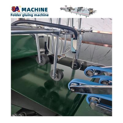 Cina Macchina di incollaggio a scatola azionata elettricamente Ruota per cartellone della scatola di incollaggio Gluer cintura pieghevole in vendita