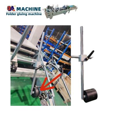 Cina Macchina di incollaggio a scatola azionata elettricamente Ruota per cartellone della scatola di incollaggio Gluer cintura pieghevole in vendita