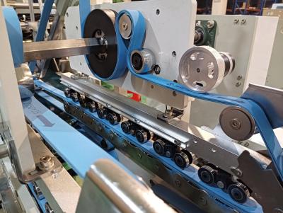 Cina Macchina automatica di piegatura e incollaggio di scatole CQT-900 migliorata per la collazione di doppio cartone in vendita