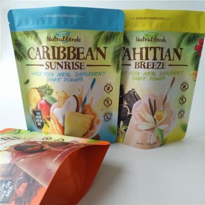Le borse d'imballaggio dello spuntino di Doypacks Mylar, di alluminio stanno sulle borse a chiusura lampo per frutta secca