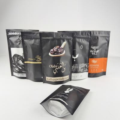 China Food Packaging Made Easy with Personalized Gift Sacks in Handle Bags for sale