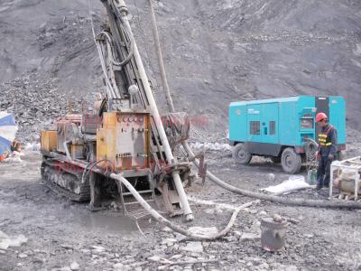 Cina Circolazione inversa idraulica RC del cingolo che perfora Rig For Mining Exploration 500M Depth in vendita