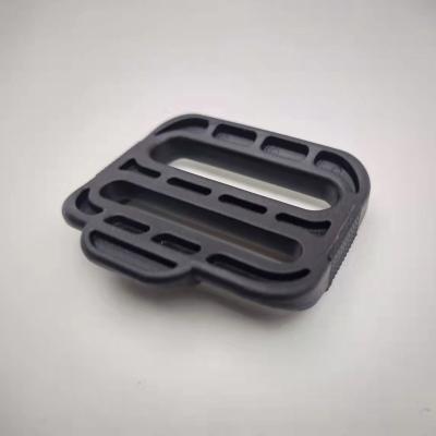Cina Fermaglio di plastica di modo su ordinazione di Logo Plastic Tri Glide Buckle 3 in vendita