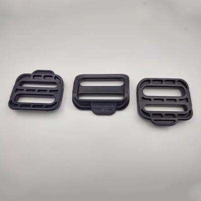 Cina Fermaglio di plastica di modo su ordinazione di Logo Plastic Tri Glide Buckle 3 in vendita
