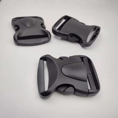 Cina Regolatore di plastica nero su misura della cinghia dello scorrevole del doppio fermaglio laterale a 3/5 pollici del rilascio in vendita