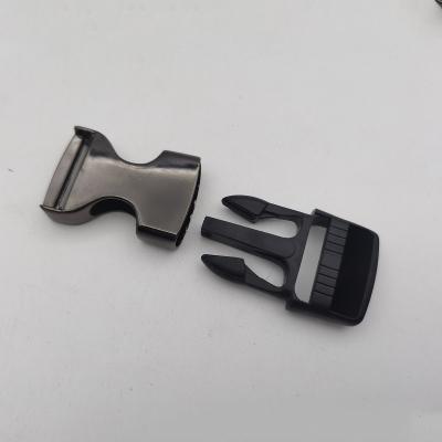 Cina fermagli resistenti del metallo dello zinco di 24.5mm*48.6mm per le borse in vendita