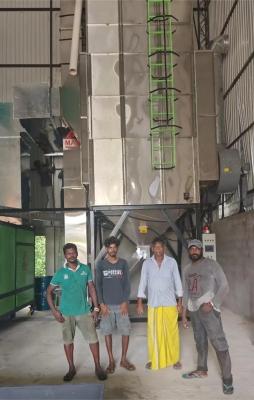 Cina Macchina per asciugare il riso in acciaio inossidabile tipo lotto 6T / 8T / 10T per asciugare i cereali in vendita