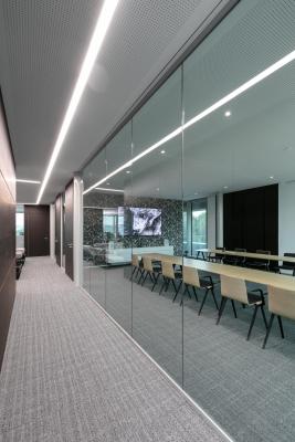 China Aluminum Glass Partition Wall for Offices - Customizable Sizes for sale