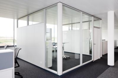 China Aluminum Frame Glass Partition Wall System - Customizable Sizes for sale