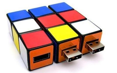 China The new listing U disk three cube character rotation disk 8G new intelligence cube Rubik's cube USB flash drive for sale