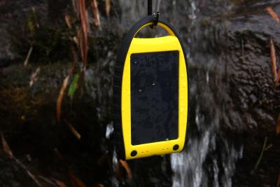China bluetooth shutter solar charger waterproof dustproof shockproof skidproof full 7000mAh li-polymer Emergency LED flashlig for sale