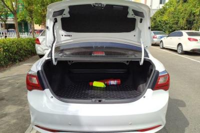 China Leder Sitze BYD F3 2020 1,5 L Handwerk Benzin Euro VI Super-Wert Quasi-Auto 15 000km zu verkaufen