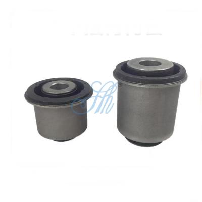 Cina 2012-2016 Control Arm Bushing per ISUZU DMAX Anteriore inferiore e superiore del braccio 8973641730 in vendita