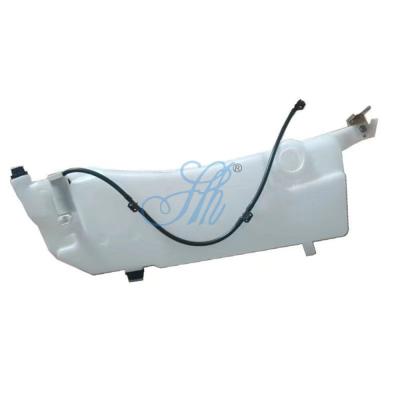 Cina 8973143470 TFR/TFS ISUZU Serbatoio di liquidi di raffreddamento per auto, tergicristallo, serbatoio di acqua con motore DMAX Direct in vendita