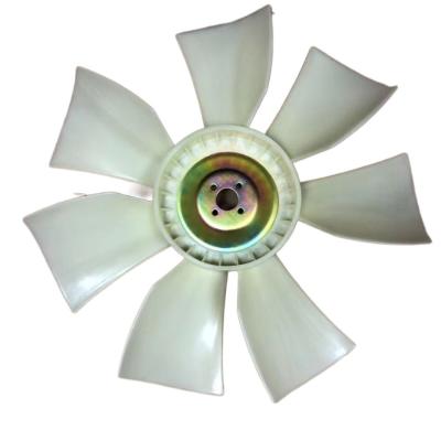 Cina DMAX/4HK1/4JJ1/TFR/NKR 700P 4/8 fori Radiatore di raffreddamento Ventilatore lame ruota per camion in vendita
