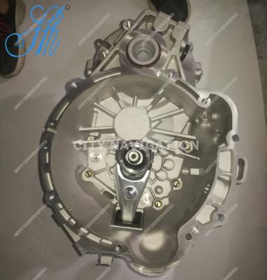 Cina Corto stock 517MFG X60 Transmission Gearbox per Lifan X60 X60 Vehicle off-road chiuso in vendita