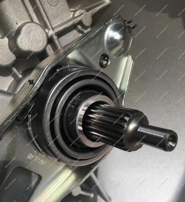 中国 MR513J02 手動自動トランスミッションギアボックス DFSK Fengon 330 スムーズ運転体験 販売のため