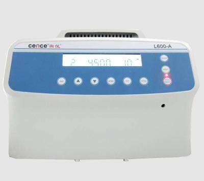 中国 7.5kgは実験室の遠心分離機機械220V 50Hzステンレス鋼を冷やした 販売のため