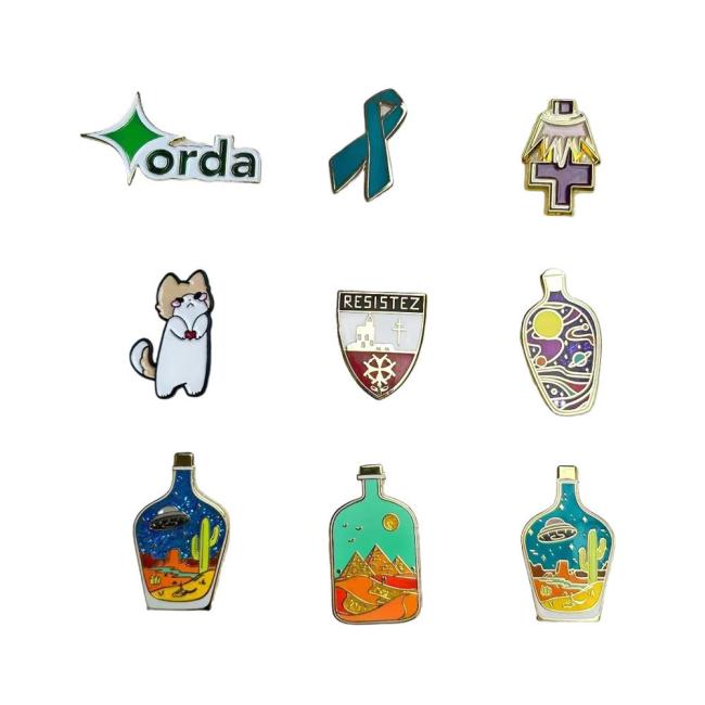 Custom badge pin sample with gold plating