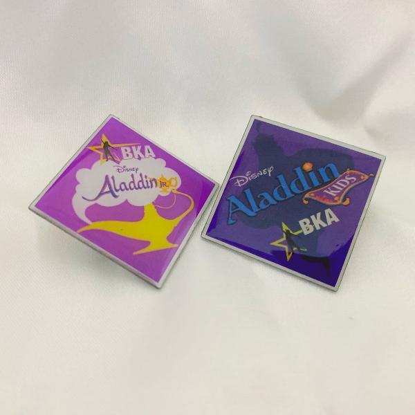 Quality OEM Offset Printing Custom Lapel Pins Stainless Steel Pin Metal Badge for sale