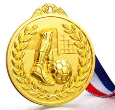 China 2D 3D goud zilver koper voetbal metaal ambachten voor sport thema aangepaste medailles van de klant grootte for sale