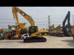 Excavador Caterpillar 320C limpo e usado em bom estado.