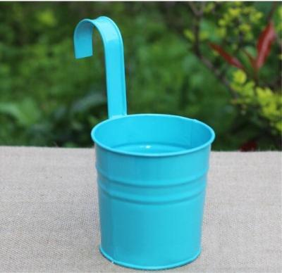 China galvanized round power coating  flower tin flower  vase flower pot planter with hook for sale