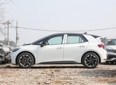 China Auto eléctrico puro con cámara trasera y asientos de tela en venta
