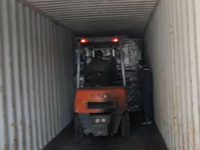 Caricamento diesel del contenitore del gruppo elettrogeno