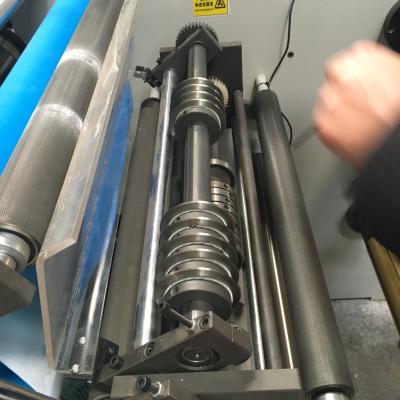 Cina macchina di taglio in bianco autoadesiva dell'etichetta di larghezza di 650mm e del codice a barre in vendita