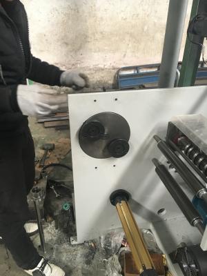 Cina EPDM, PE, Nr, taglierina della schiuma di EVA approvata dalla taglierina su due lati industriale di nastro adesivo del CE (stile verticale) in vendita