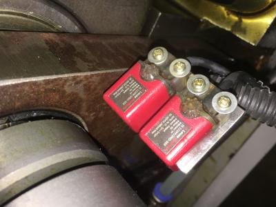Cina Rotolo di buona qualità per rotolare etichetta che taglia la macchina a stampo tagliente tagliante del rotolo automatico economico a macchina dell'etichetta adesiva in vendita