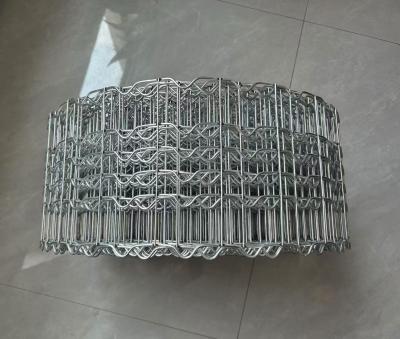 China Gas And Oil Pipeline Reinforced Galvanized Steel Mesh Width 190.5 MM Welded Mesh for sale
