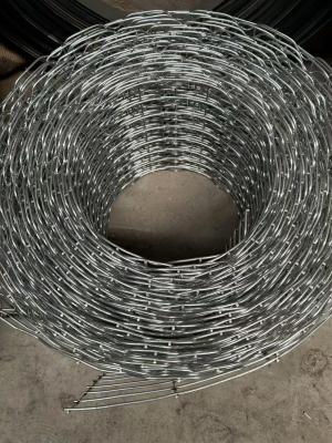China Point Welded CWC Reinforced Mesh 2.4MM ISO 9001 Pipeline Coating Mesh for sale