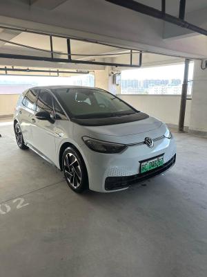 China Volkswagen 2023 ID.3 Electric Hatchback with 52.80 kWh Battery and 30,000 km Mileage in Pure Smart Edition for sale