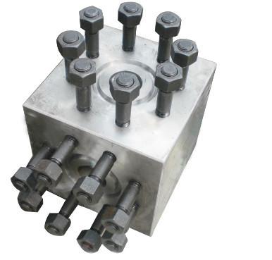 China Studded Cross 4 Way, (4)2-1/16
