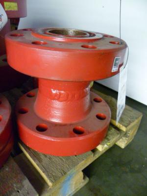 China 13 5/8’’ 15000 psi – 13 5/8’’ 10000’’ psi Spool Adapter Height 630MM for sale