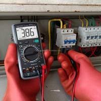 China Professional Digital Multimeter 10A DC Current Bench Smart Multimeter with NCV and Temperature Measurement for sale