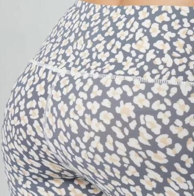 Cina Leggings sportivi per donne su misura Leggings per palestra senza cuciture stampati in sublimazione in vendita