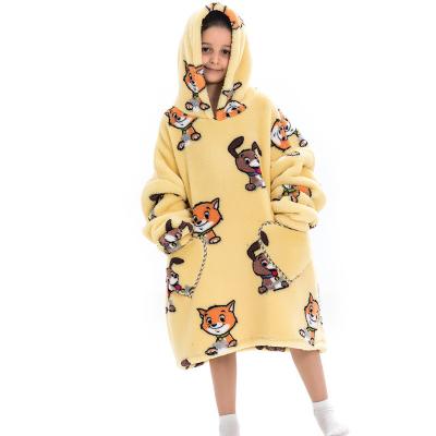 China Lang gelijnd zacht vlies vol afdruk overgrote deken hoodie met mouwen Te koop