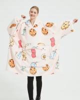 China Polyester Customized Wearable Oversized Hooded Blankets Machine Washable for sale