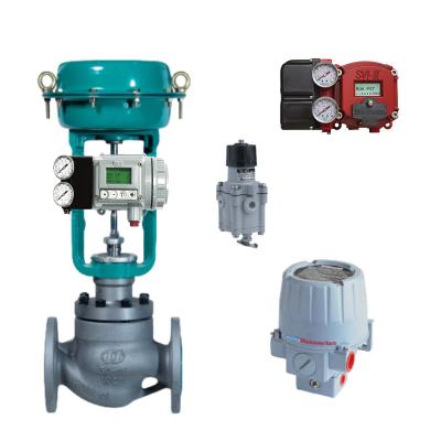 China Rechte hoek type topgidsklep met Masoneilan SVI2 klep positioner en 78-40 regulator geschikt voor elektrische stroom Te koop