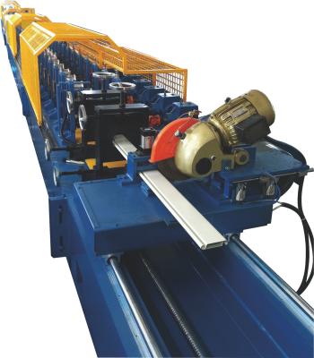 Cina Otturatore di alluminio/d'acciaio del rullo che forma macchina, rotolo dello sportello del rullo che forma macchina in vendita