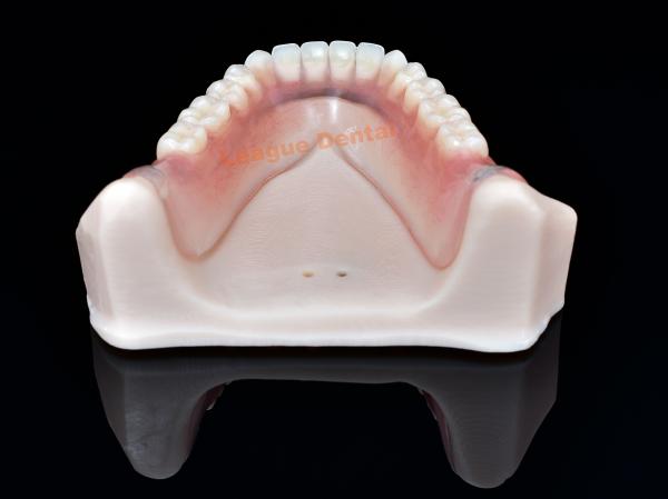Quality Natural Looking Full Dentures Horseshoe Shaped Flexible Partial Denture Smile for sale