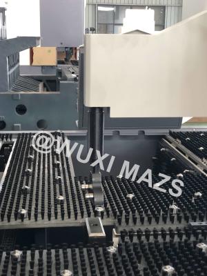 중국 2000mm 자동 엽 금속 굽기 기계 15 축 동기 압력 브레이크 판매용