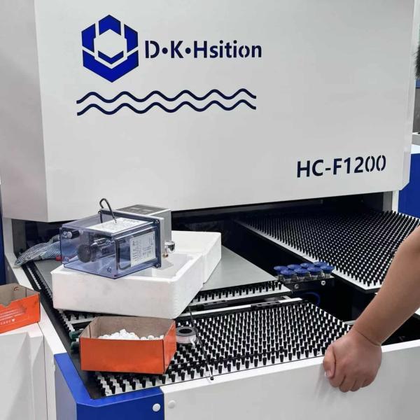 Quality Flexible Bending CNC Folding Machine ±0.1mm Precision 7 / 16 Axis Configuration for sale