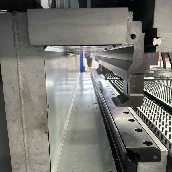 Quality Fully Automated CNC Sheet Metal Bending Machine Custom Presser Foot Lifting for sale