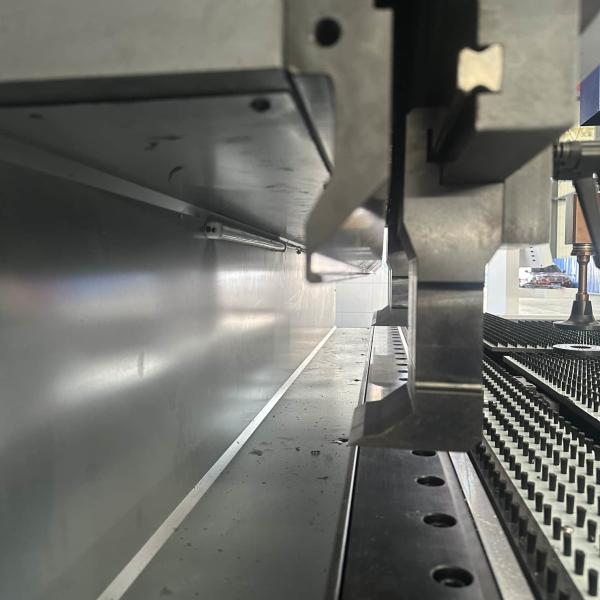 Quality Fully Automated CNC Panel Bender with 13 Axis Synchronized Coordination and ±0 for sale