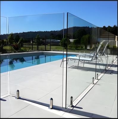China Laminated Glass Balcony Railing Shatterproof ADA Compliant for sale