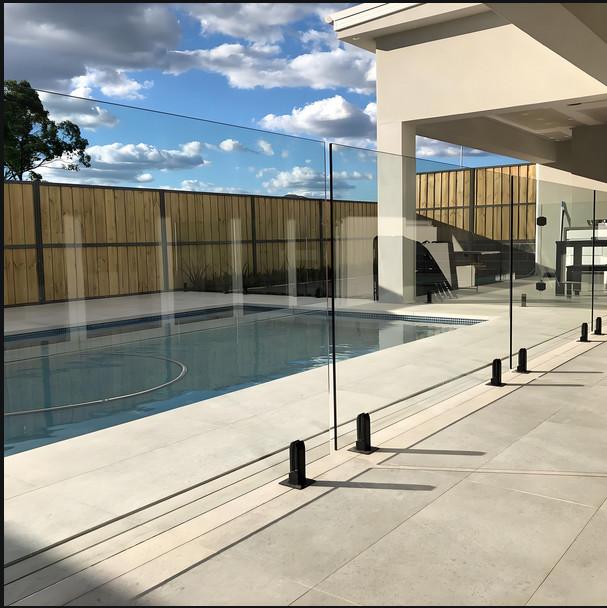 Frameless glass balcony railing installation example
